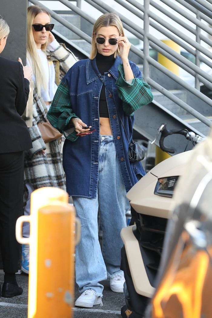 Hailey Bieber’s Off-Duty Formula: Why a Single Pair of Custom Jeans is ...